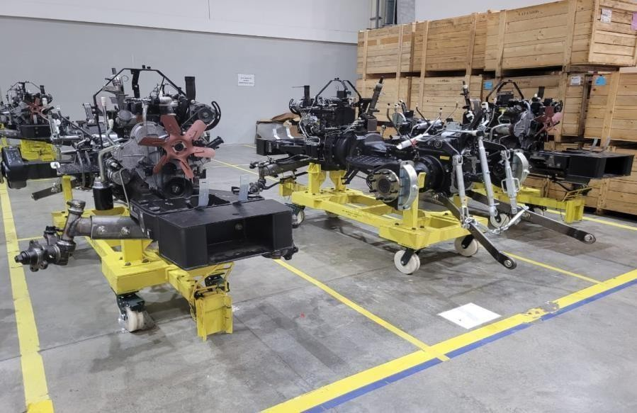 Tractor Line Logistic & Assembly Trolley – Skytouch Engineering