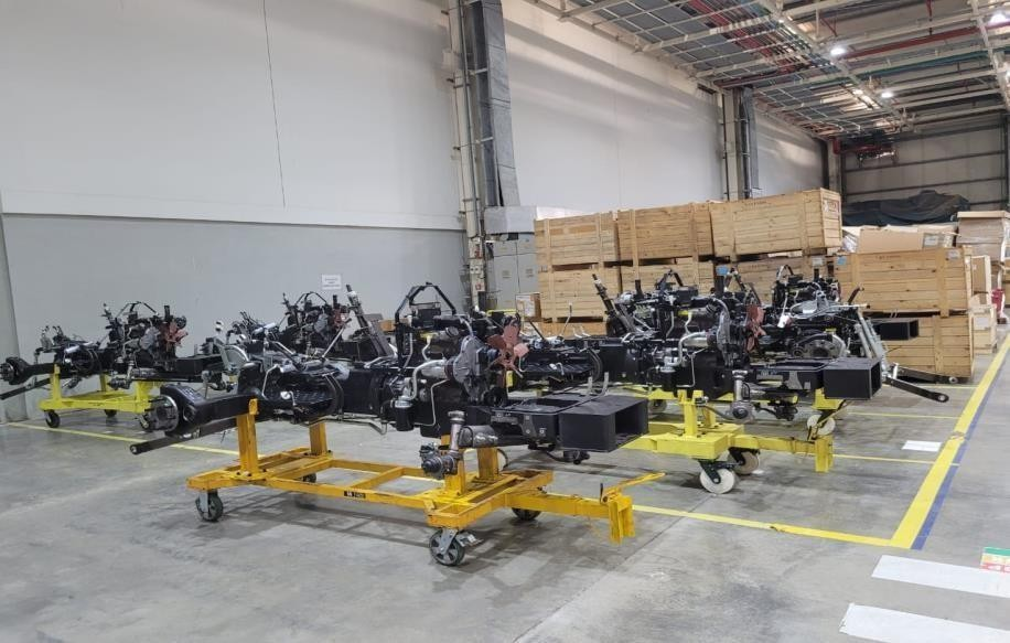 Tractor Line Logistic & Assembly Trolley – Skytouch Engineering